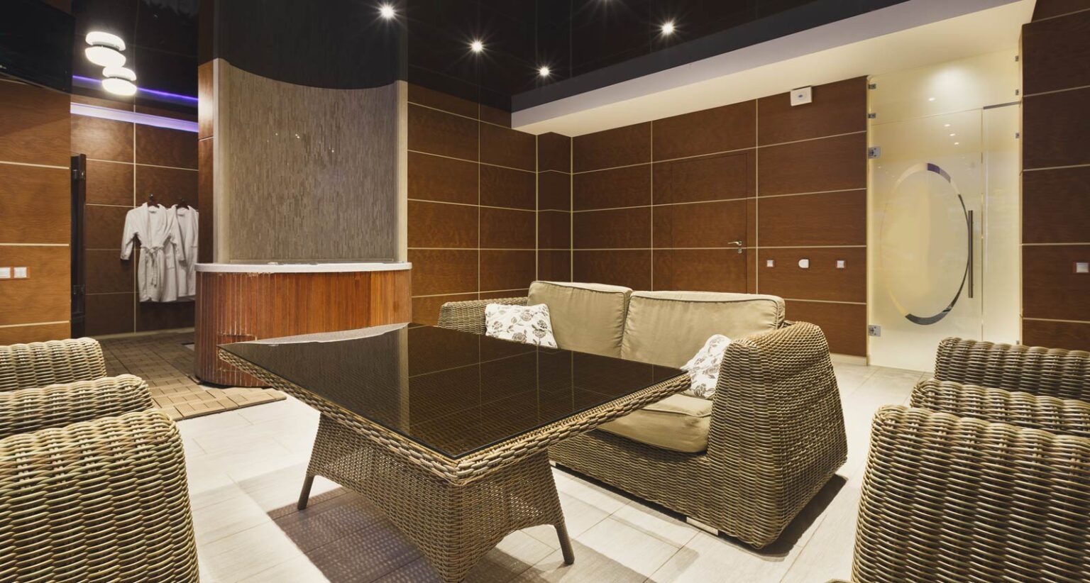 Internal Wall Cladding - Interior Plywood vs Plywood Cladding